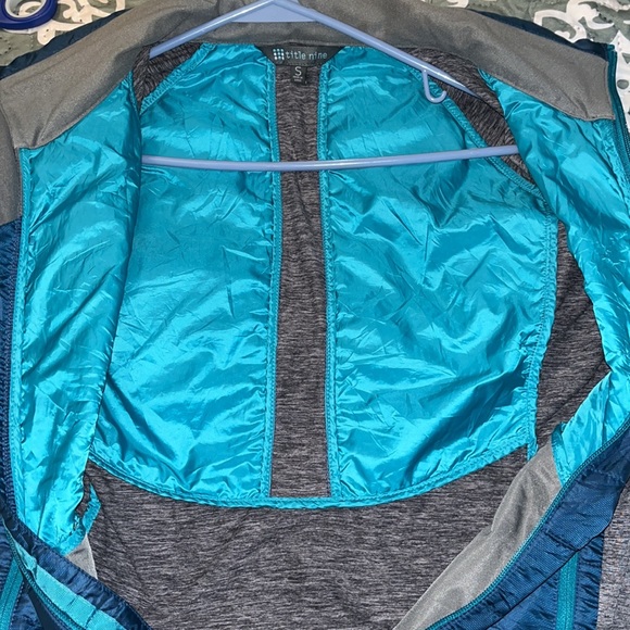 Title nine | Jackets & Coats | Title Nine Turquoise And Gray Zip Front ...